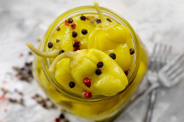 Canning Pepperoncini: Pickled Pepperoncini Peppers