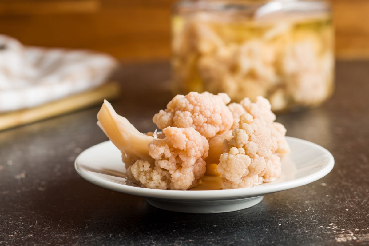 Pickling and Water Bath Canning Cauliflower Florets